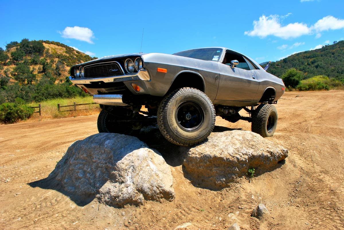 Video: Custom Built 1972 Dodge Challenger 4X4 Craigslist Find - Mopar ...
