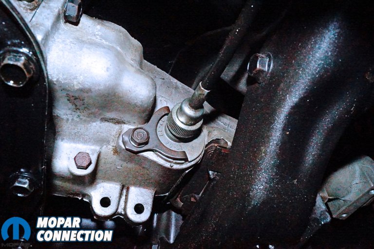 Gallery: Distributor Recurving for Improved Fuel Economy - Mopar ...