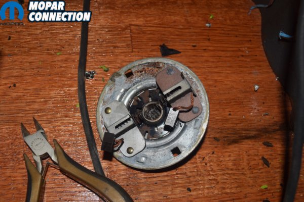 Gallery: ZomBEE's 3-Speed Wiper Motor Restoration by The Headlight ...
