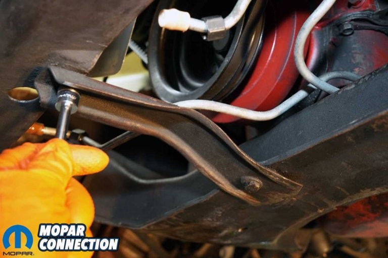 Gallery: Installing a Glen-Ray Radiator in an A-Body - Mopar Connection ...