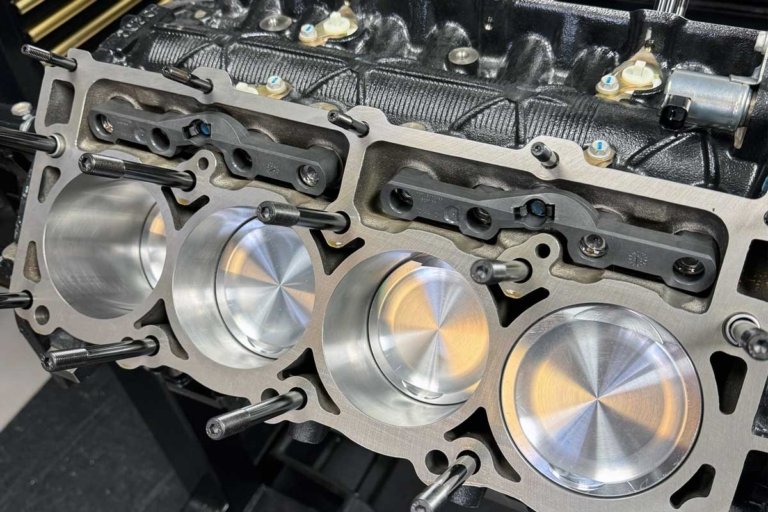 Gallery: The Aftermarket Keeps the Gen 3 Hemi Alive with These Bare ...