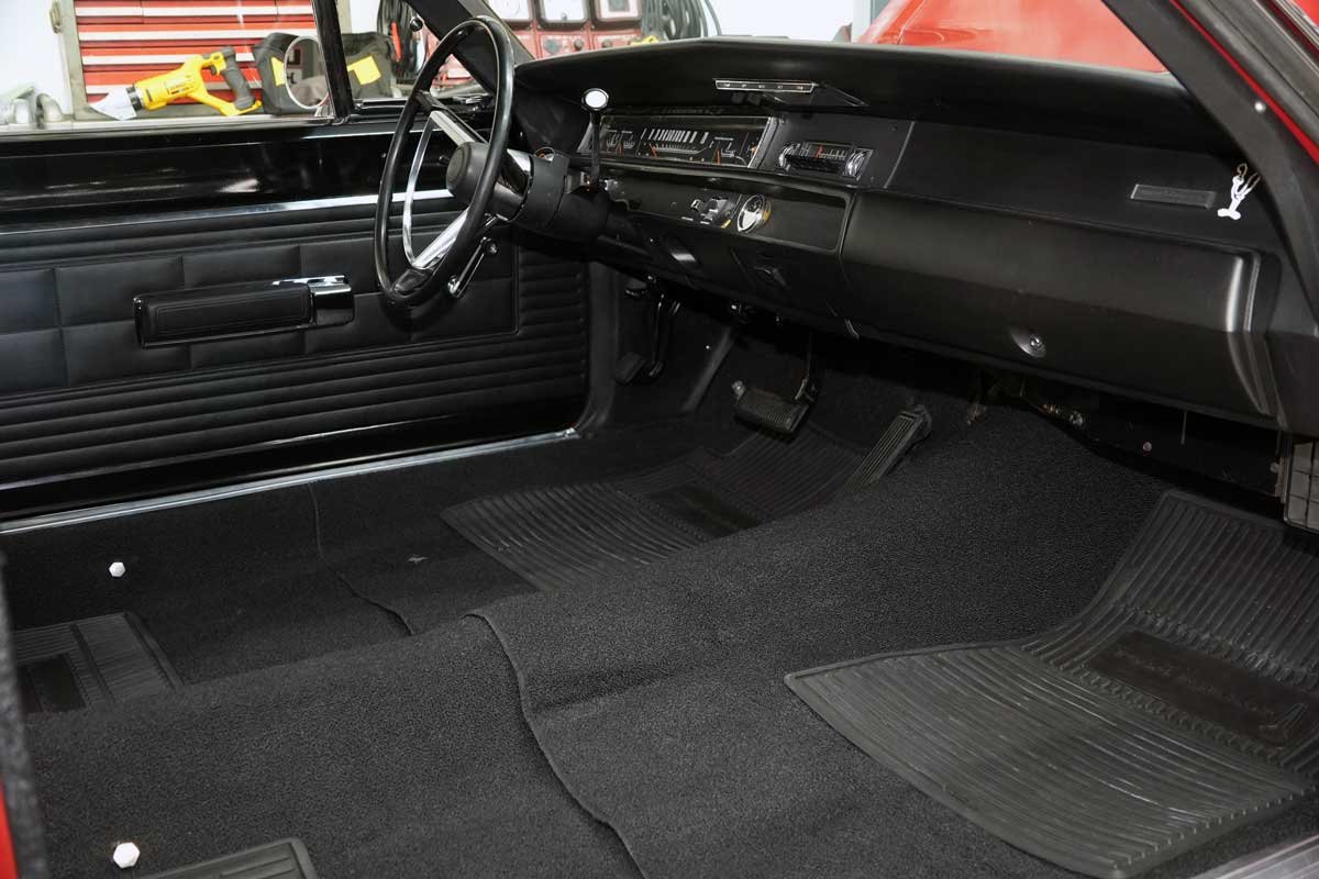 Gallery: Legendary Auto Interior for This Legendary Hemi Road Runner ...