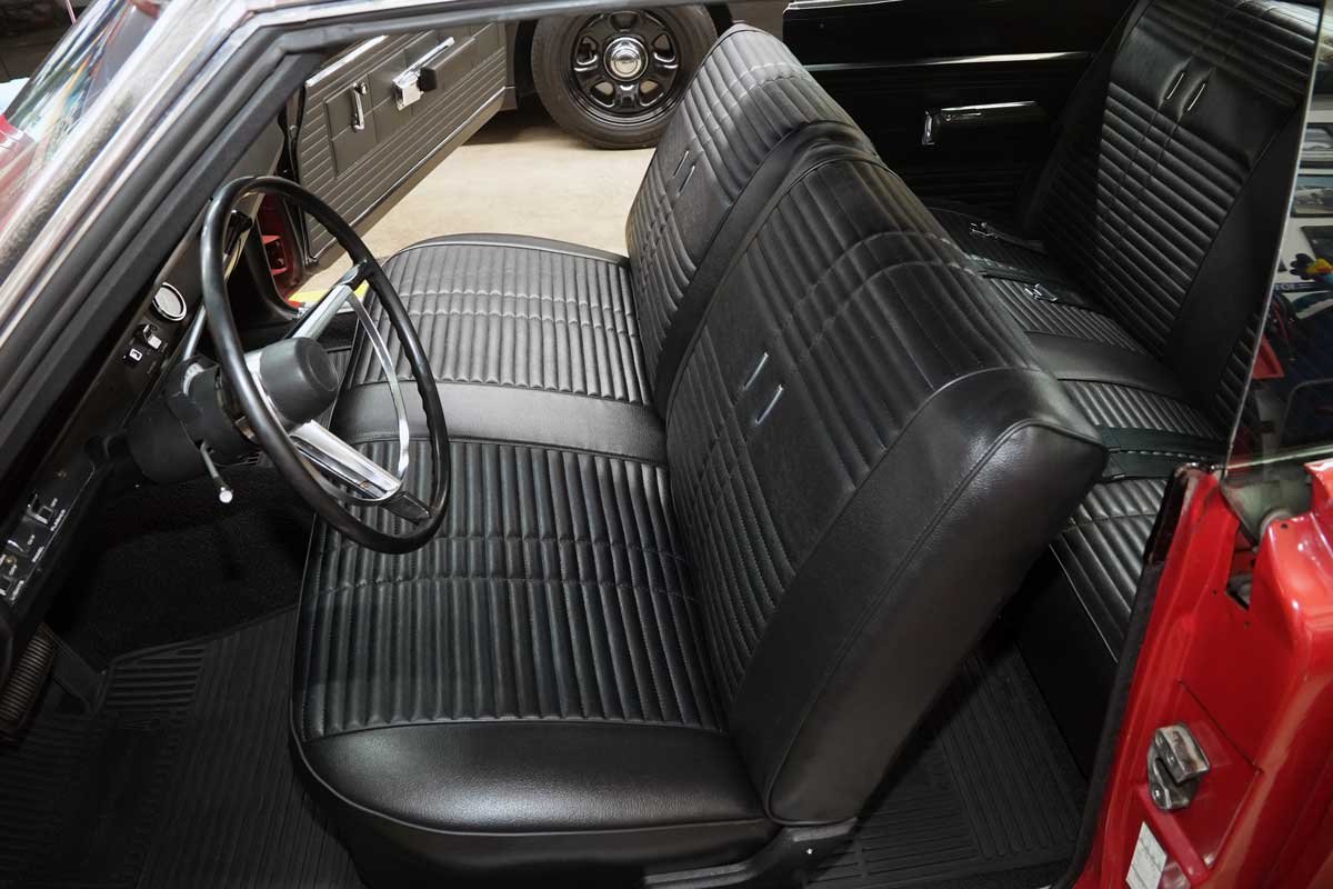 Gallery: Décor Interior Refresh with Legendary Auto Interiors - Mopar ...