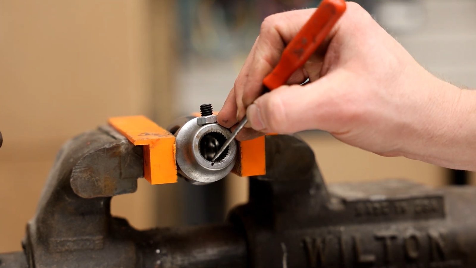 Video: Counting Splines and Measuring Shafts with Borgeson Universal ...